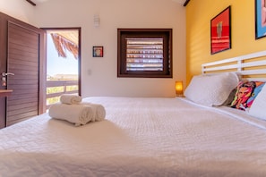 Quarto casal standard | Roupas de cama antialérgicas, frigobar, individualmente decorados