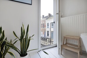 Apartamento, 1 quarto, sacada, vista para a cidade | Sacada