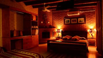 Suite Familiar, 1 quarto, acesso à piscina, vista para o jardim | 1 quarto, lençóis de algodão egípcio, roupa de alta qualidade
