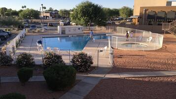 Piscina exterior