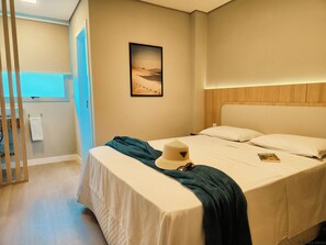 Quarto Duplo Nobre | Minibar, Wi-fi grátis, roupa de cama fornecida 