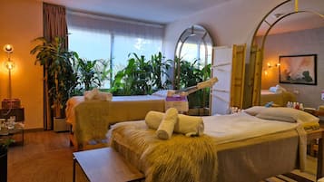 Sala(s) para tratamentos a casais, tratamentos corporais, aromaterapia