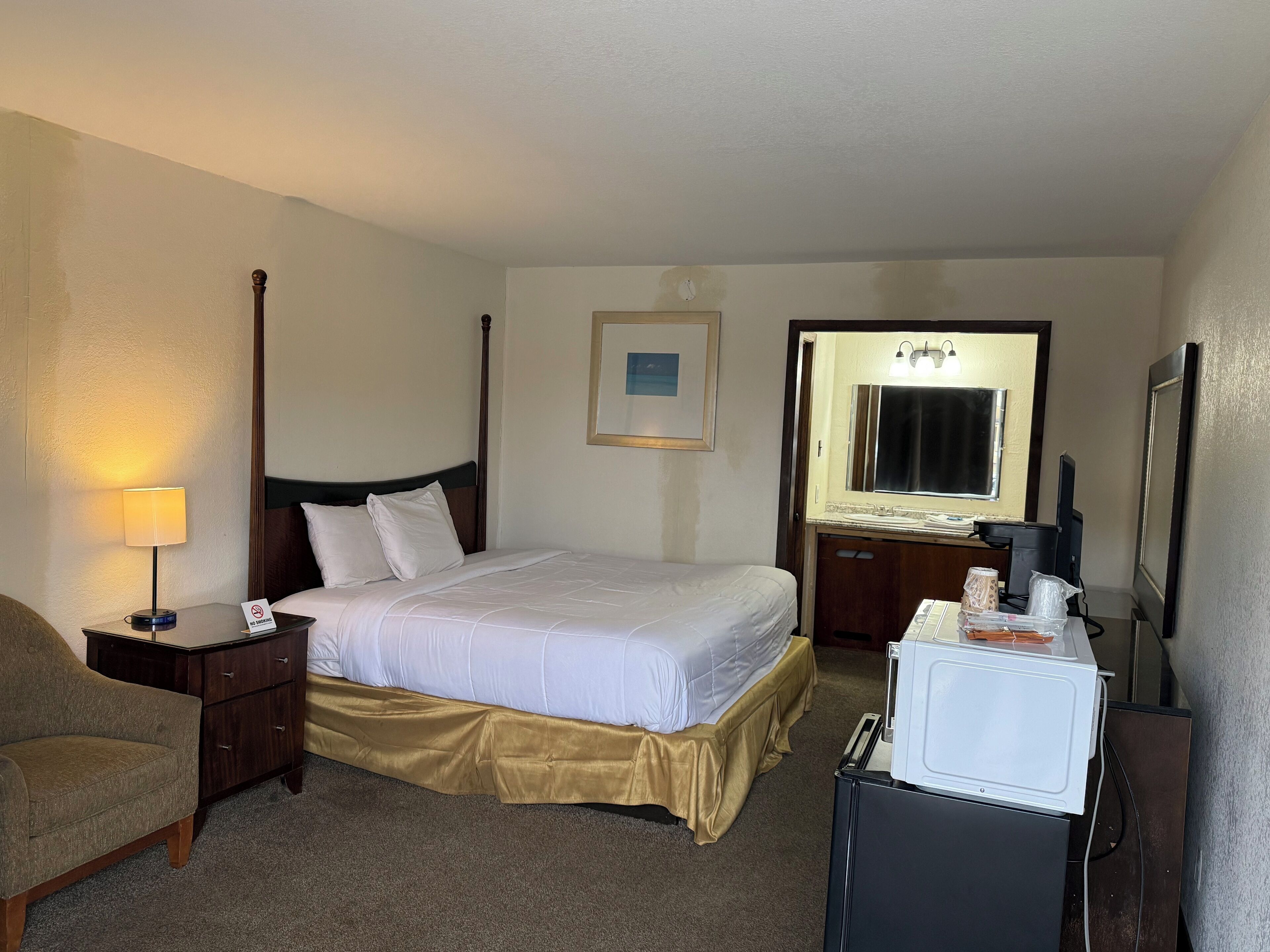 Quarto solteiro | Quartos à prova de som, Wi-Fi de cortesia, roupa de cama