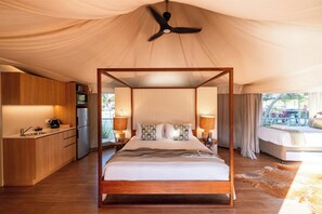 Tenda Familiar | Roupa de alta qualidade, Wi-fi grátis, roupa de cama fornecida 