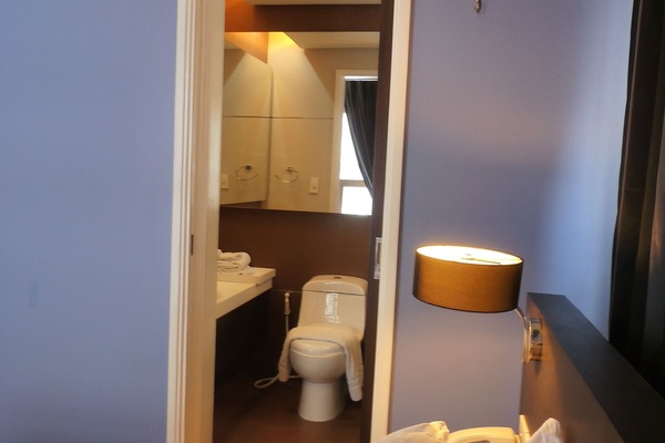 Quarto Duplo Deluxe | Cofre no quarto, secretária, Wi-fi grátis, roupa de cama fornecida