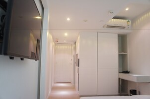 Cofre no quarto, ferro/tábua de engomar, Wi-fi grátis 