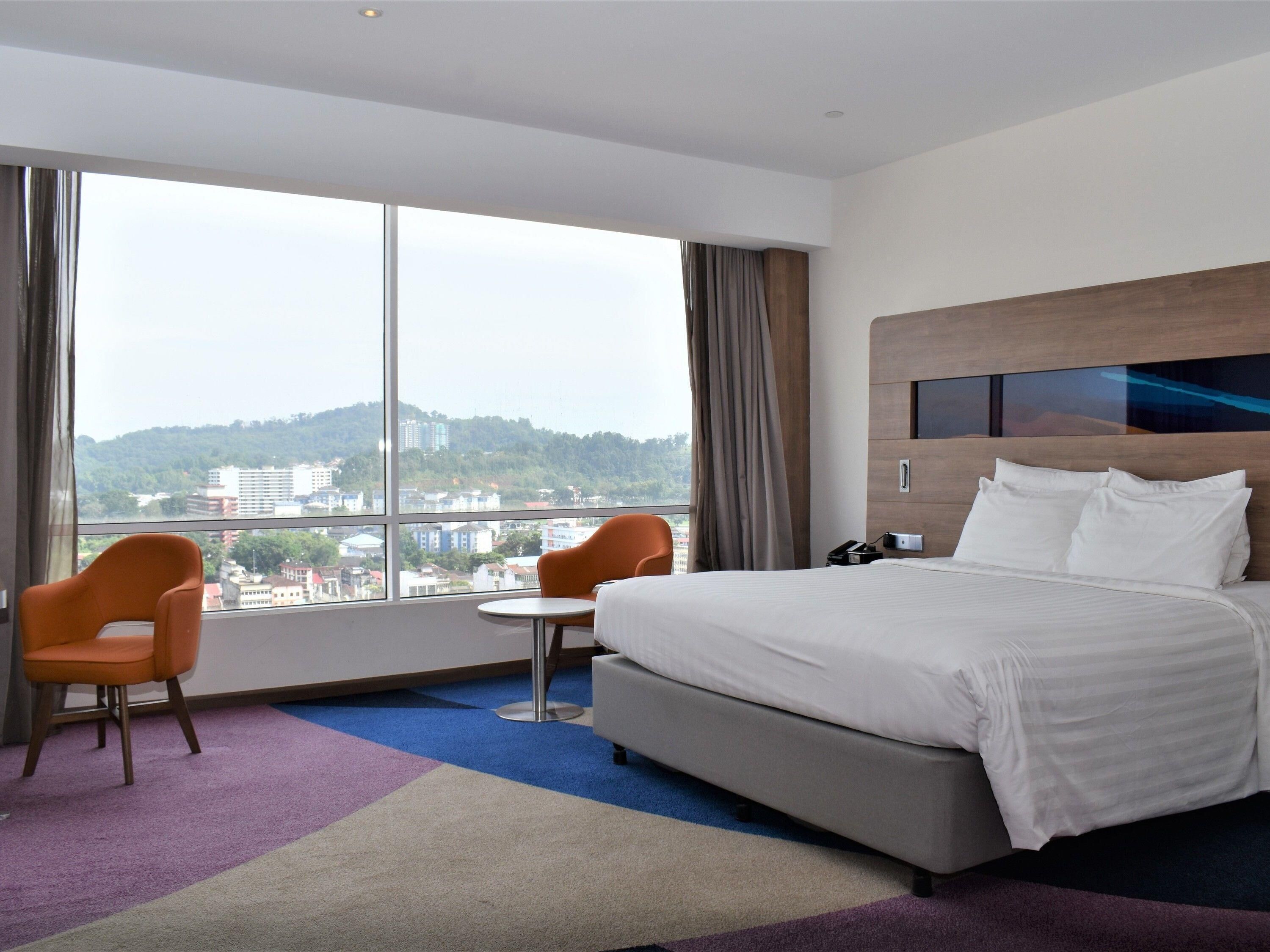 Quarto luxo, 1 cama King (Grand) | Frigobar, cofres nos quartos, escrivaninha