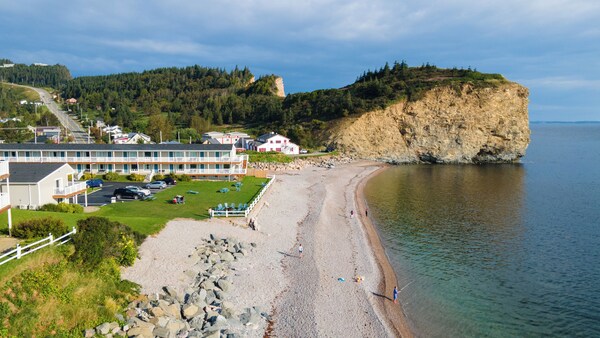Hotel Les Trois Soeurs - Quebec