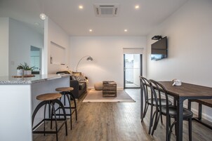 Apartamento, 1 quarto | Sala de estar