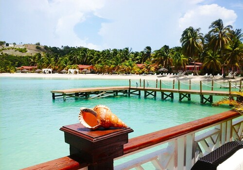Abaka Bay Resort Reviews, Deals & Photos 2024 - Expedia