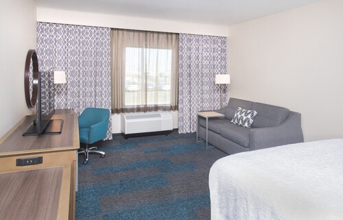 Hampton Inn & Suites LAX El Segundo Reviews, Deals & Photos 2024 - Expedia