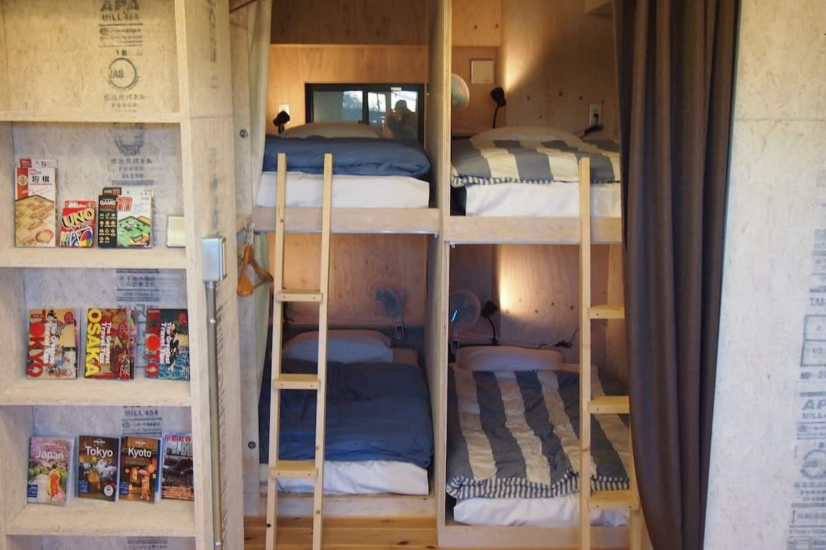 Secretária, Wi-fi grátis, roupa de cama fornecida 