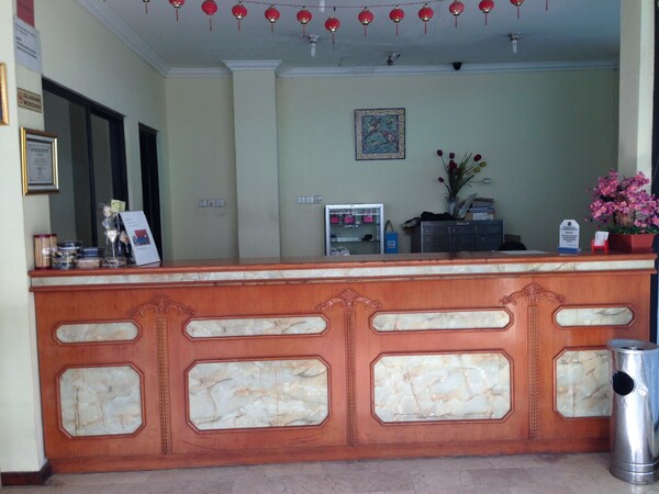 Hotel Lautze Indah - Jakarta