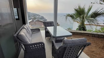Dúplex Familiar, vista para o mar, em frente ao mar | Terraço/pátio interior