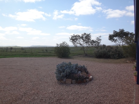 Vista para a montanha. Windana Cottages