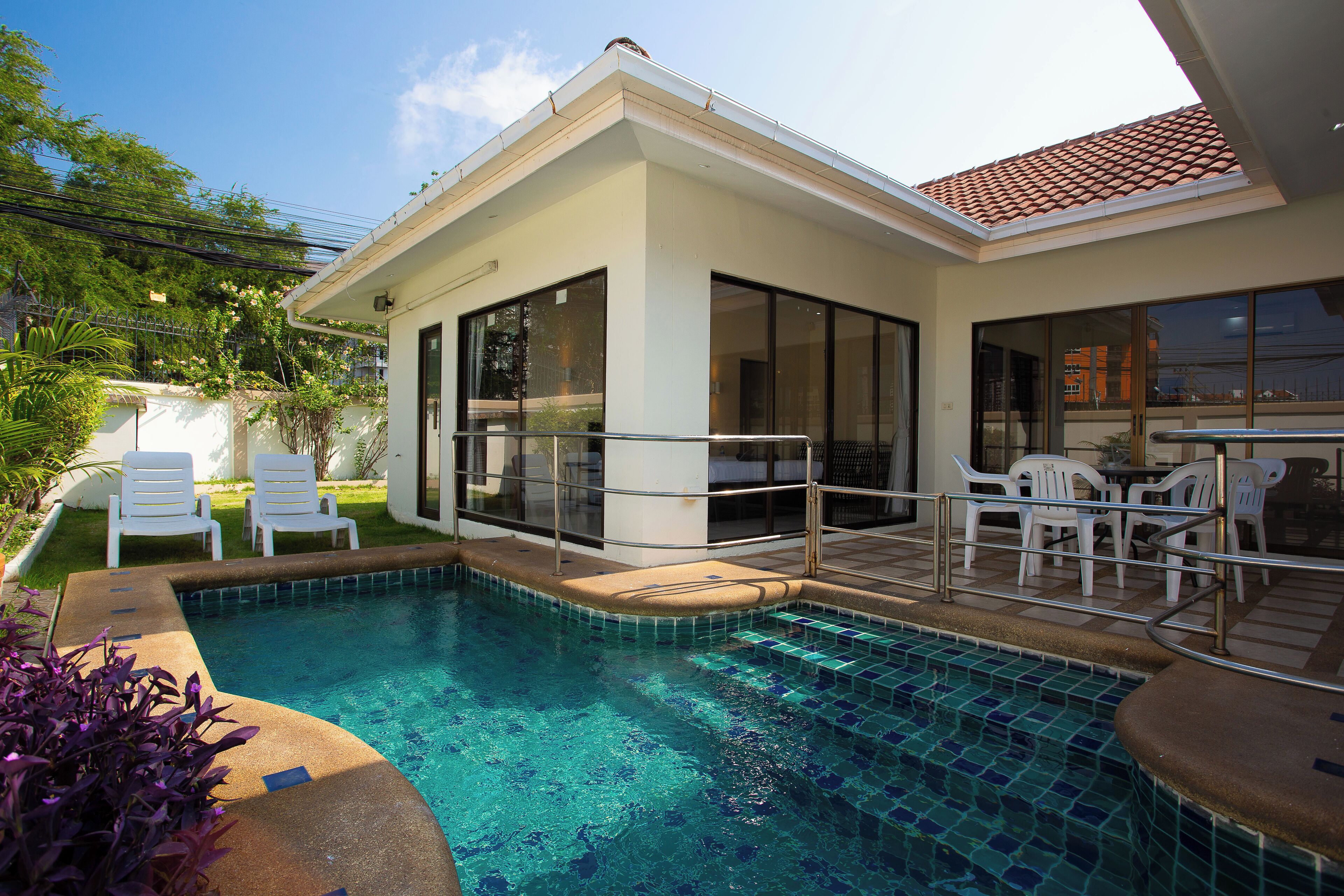 Standard Villa, 2 Bedrooms, Private Pool  | Roupas de cama premium, cofres nos quartos, escrivaninha