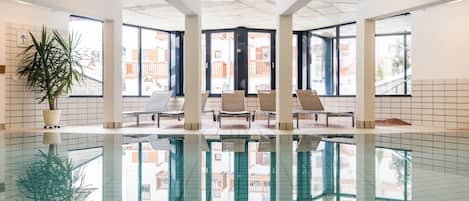 Piscina interna, piscina externa