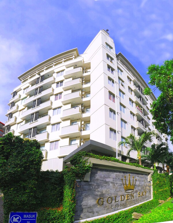 Golden Sky Condotel - West Jakarta