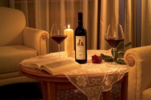 Quarto Duplo Superior | Cofre no quarto, secretária, ferro/tábua de engomar, Wi-fi grátis