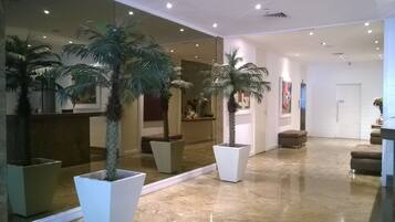 Entrada (vista interior)