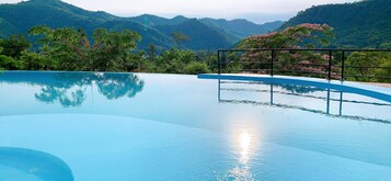 Piscina exterior 
