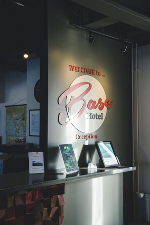 Check-in e check-out automático