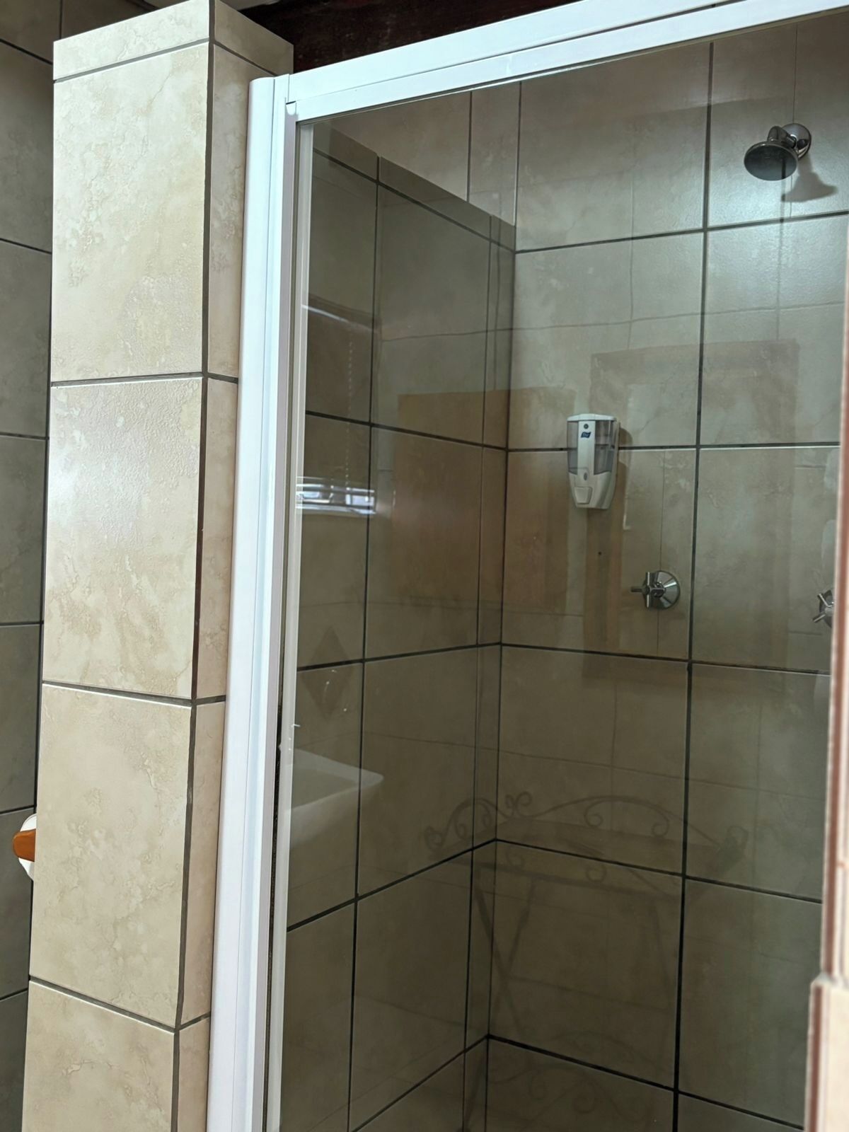 Room 5 | Casa de banho | Uma banheira, toalhas fornecidas 