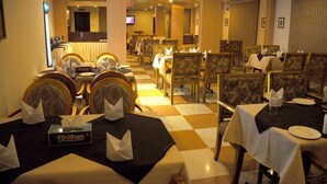 Pequeno-almoço tipo buffet diário incluído 