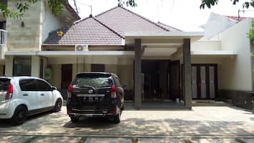 Entrada do alojamento