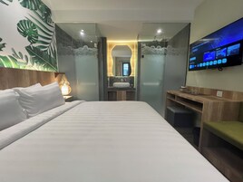 Quarto casal luxo | Escrivaninha, Wi-Fi de cortesia