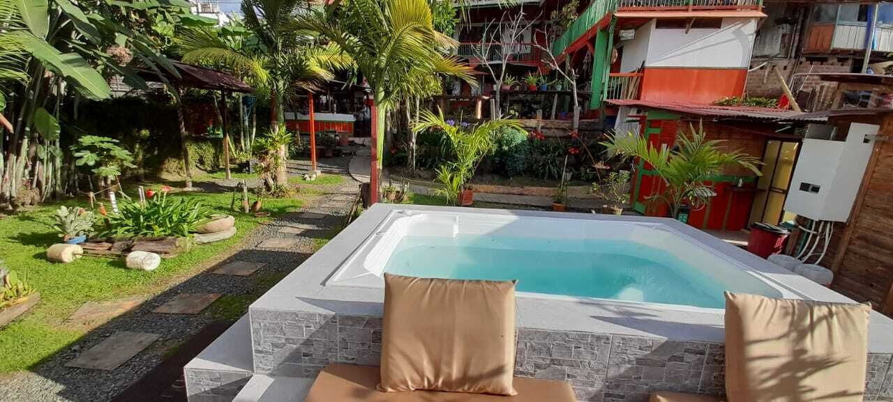 Banheira de hidromassagem exterior