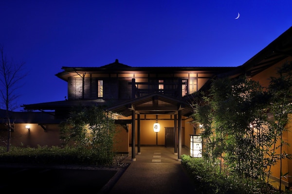 Oyado Uchiyama - Japan