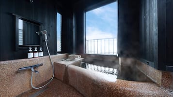 Quarto, no edifício anexo (Yuki) | Casa de banho | Uma combinação polibã/banheira, uma banheira de imersão total