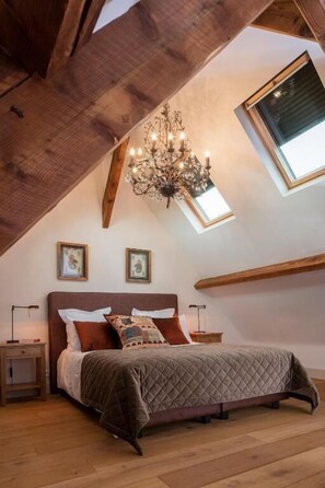 Cofre no quarto, cortinas/cortinados opacos, Wi-fi grátis