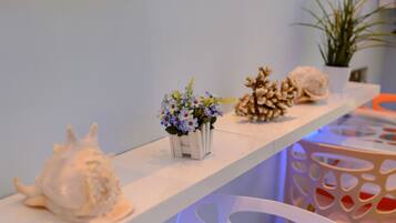 Área de estar no saguão