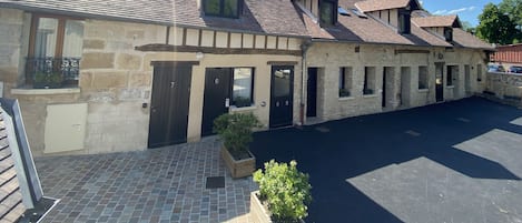 Fachada da propriedade