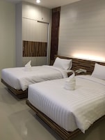Quarto duplo luxo | Escrivaninha, Wi-Fi de cortesia