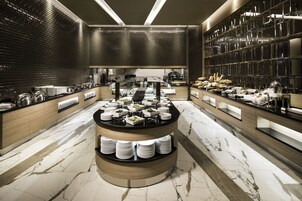 Café da manhã, almoço e jantar