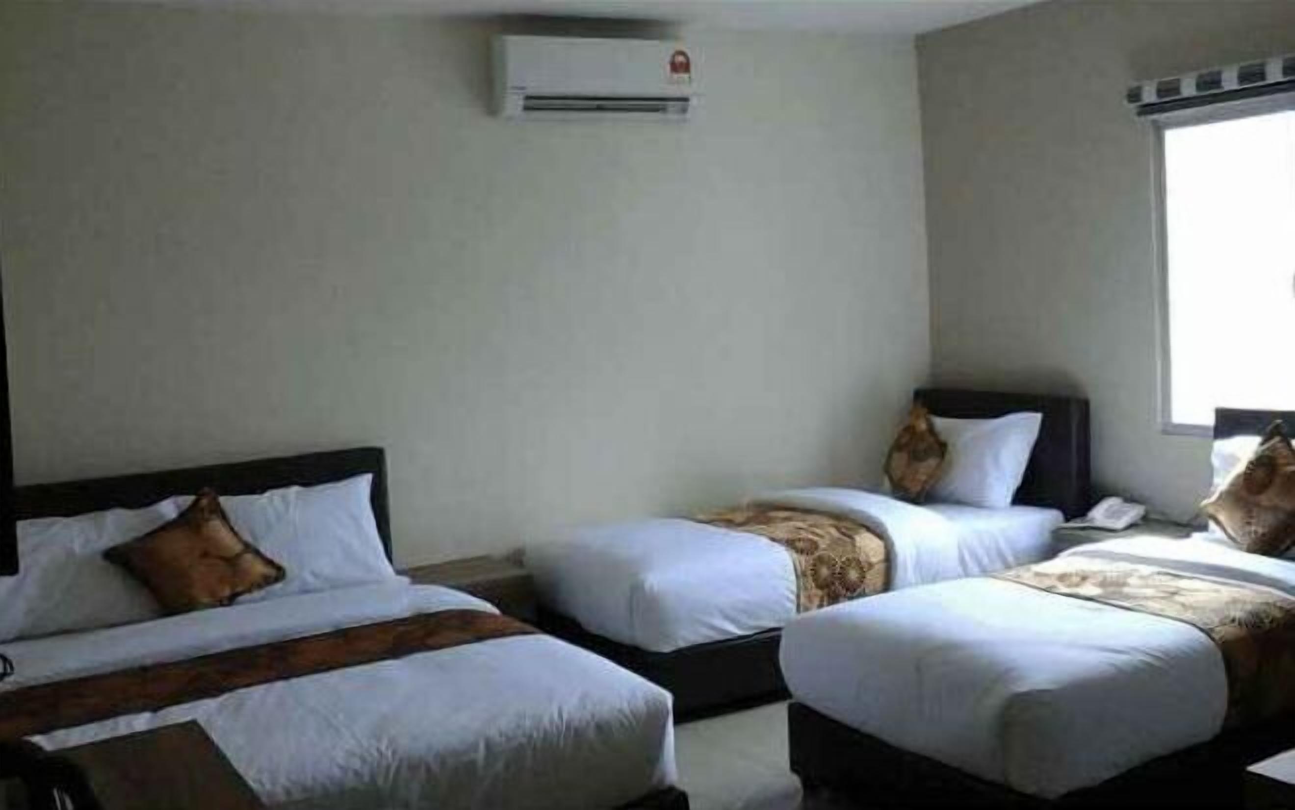 Secretária, ferro/tábua de engomar, Wi-fi grátis 