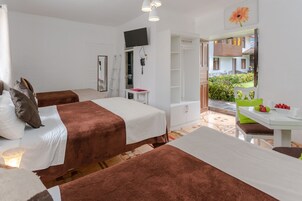 Roupas de cama premium, Wi-Fi de cortesia, roupa de cama