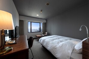 Cortinas blackout, Wi-Fi de cortesia, roupa de cama