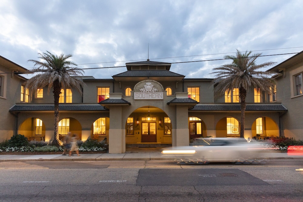 The Southern Hotel - Covington