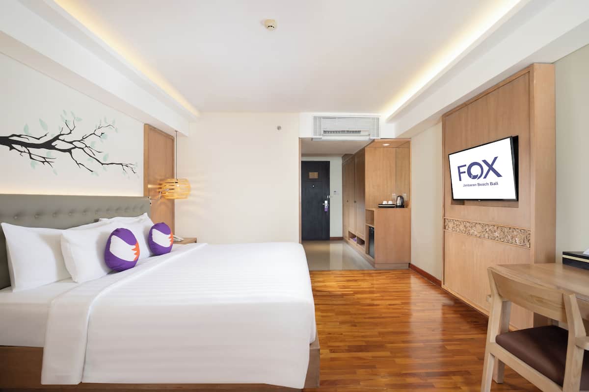 Deluxe Room - FOXIMO Package | Minibar, cofre com capacidade para portátil, secretária 