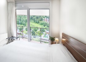 Apartamento superior, 1 quarto, vista para a cidade | Vista para a rua