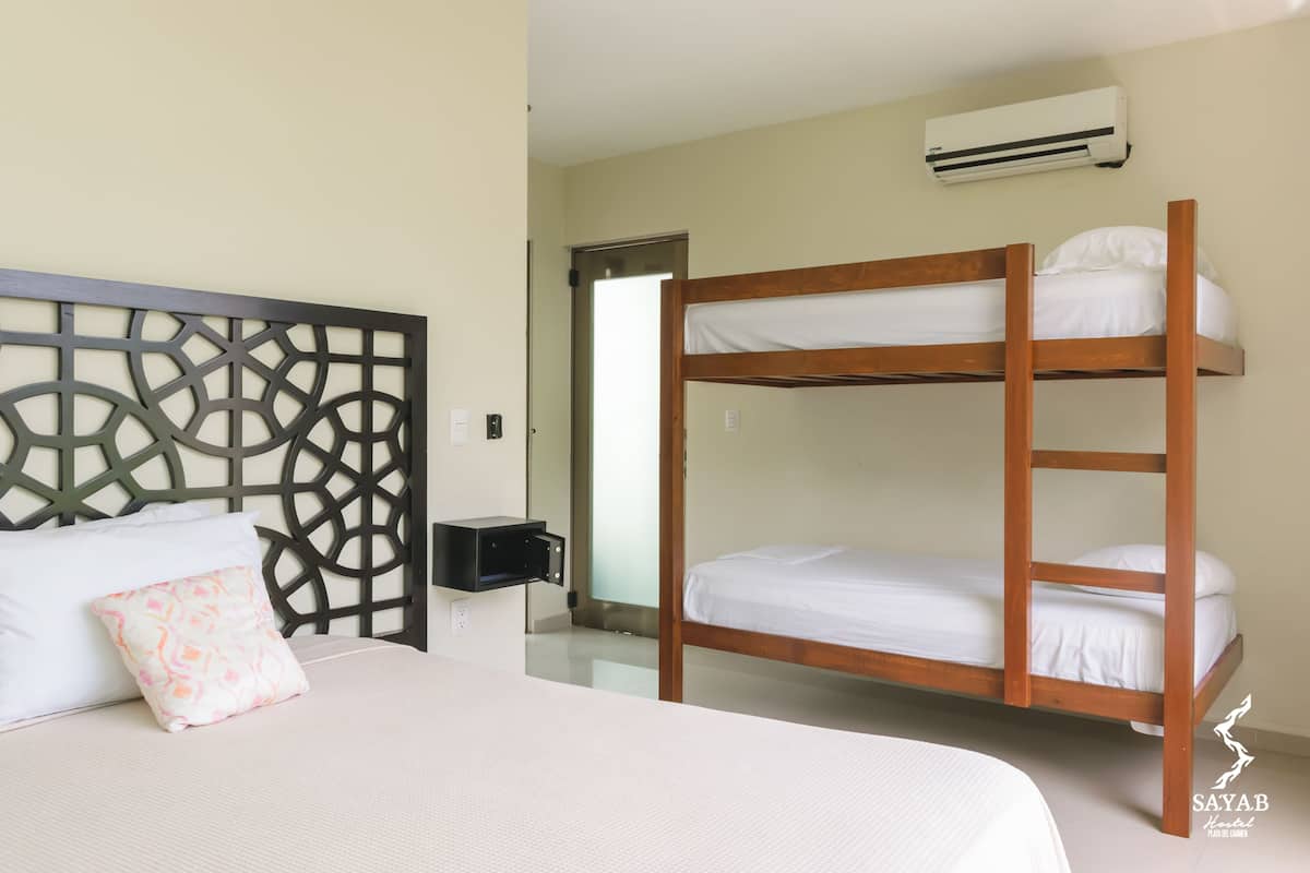 Quarto Quádruplo Deluxe | Wi-fi grátis, roupa de cama fornecida