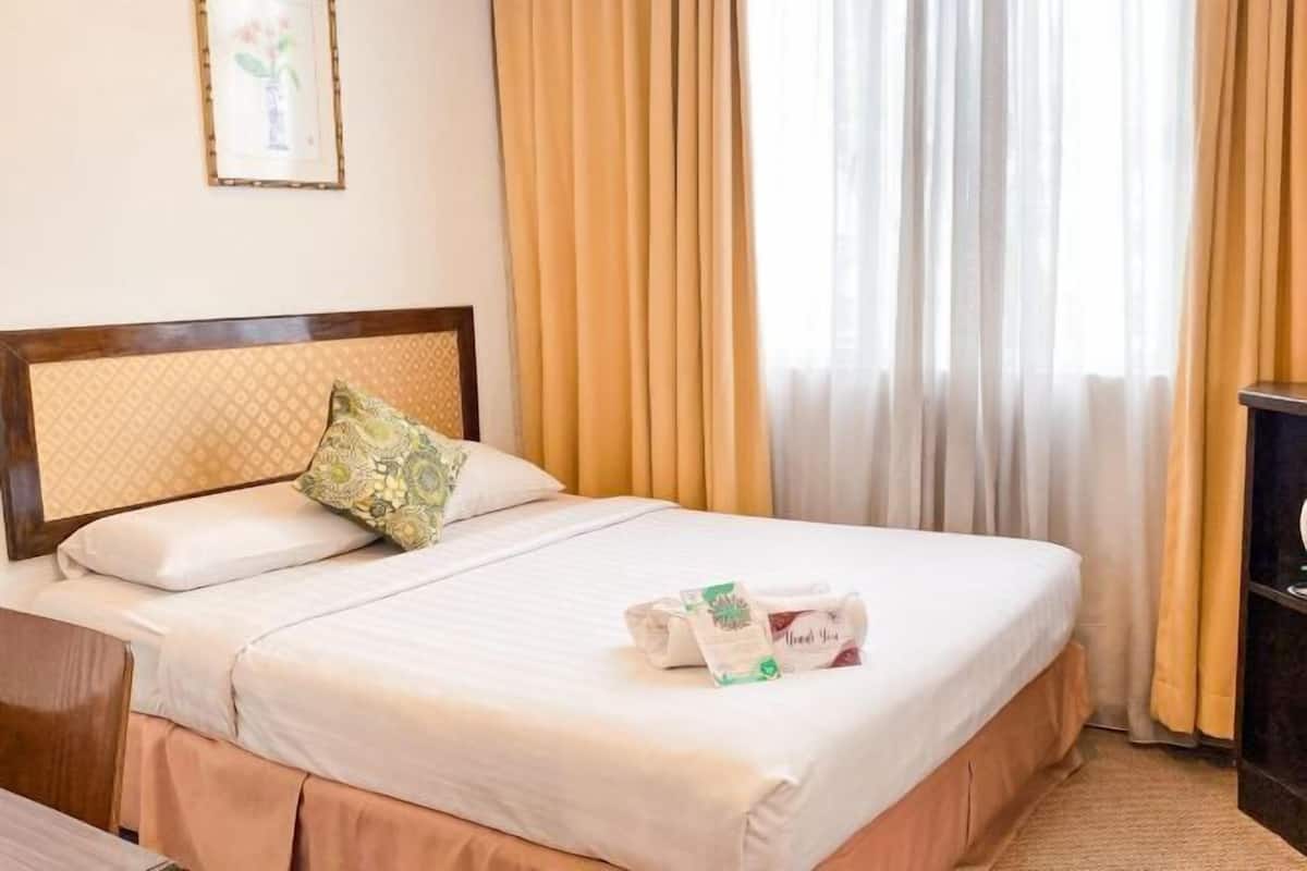 1 quarto, escrivaninha, ferros/tábuas de passar roupa, Wi-Fi de cortesia