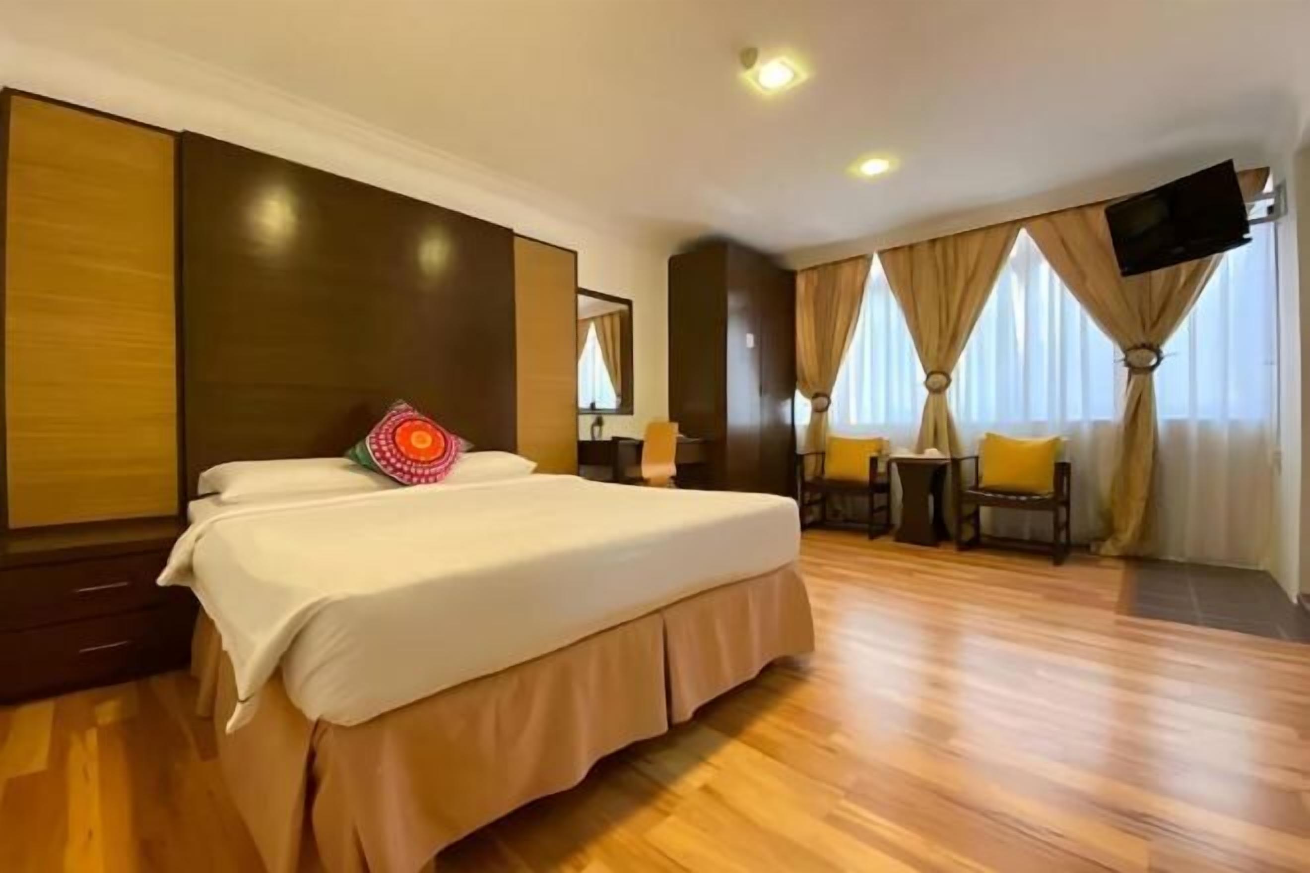 Ferro/tábua de engomar, Wi-fi grátis, roupa de cama fornecida 