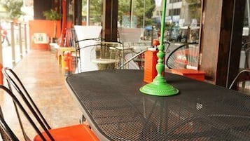Pequenos-almoços, almoços e jantares servidos