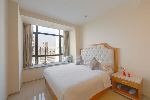 Quarto Deluxe | 1 quarto, minibar, cofre no quarto, Wi-fi grátis 