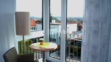Doppelzimmer superior mit Balkon | Vista do quarto